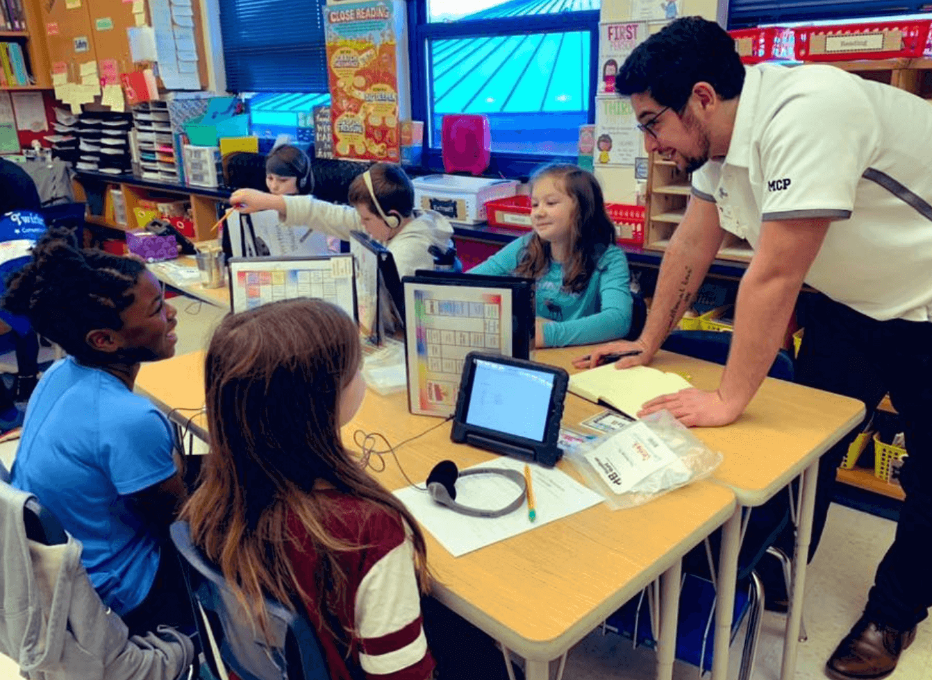 An Instructional Model That Supports Students, Both Inside and Outside ...